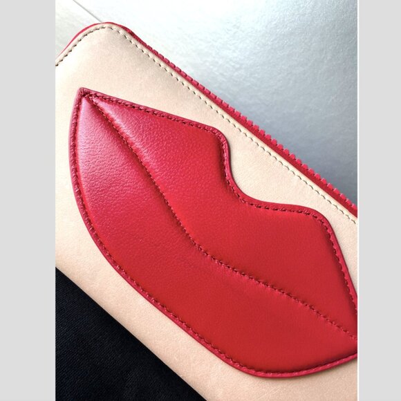 Alice + Olivia | Bags | Alice Olivia Stacey Lip Leather Wallet | Poshmark